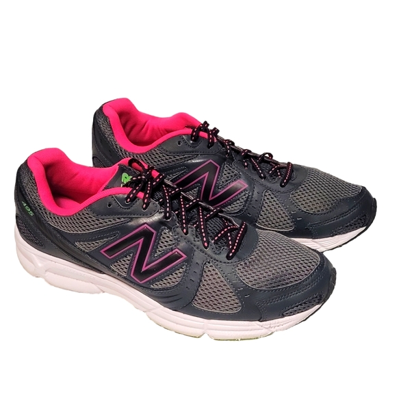 New Balance | Shoes | New Balance 495 V2 Womens Gray Pink Running ...